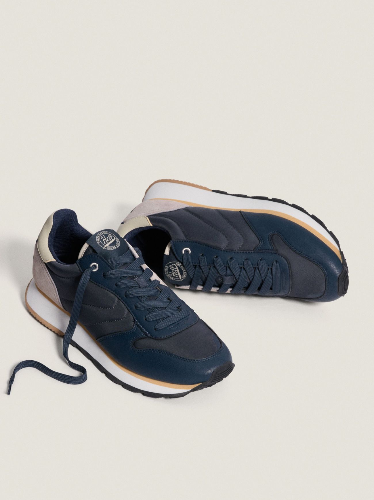 HOFF Mens Eubea Track & Field Trainer | Designerwear