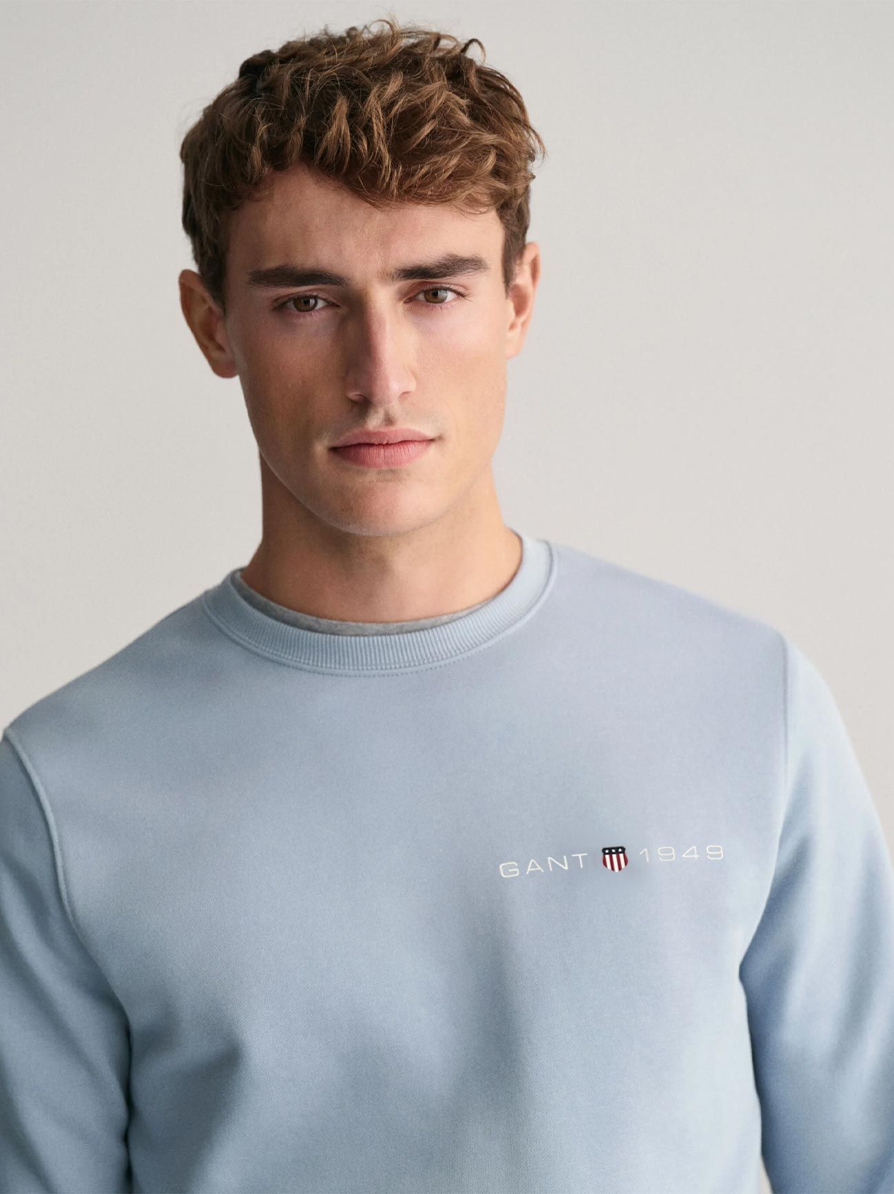 GANT Mens Stormy Sea Printed Graphic Crew Neck Sweatshirt | Designerwear