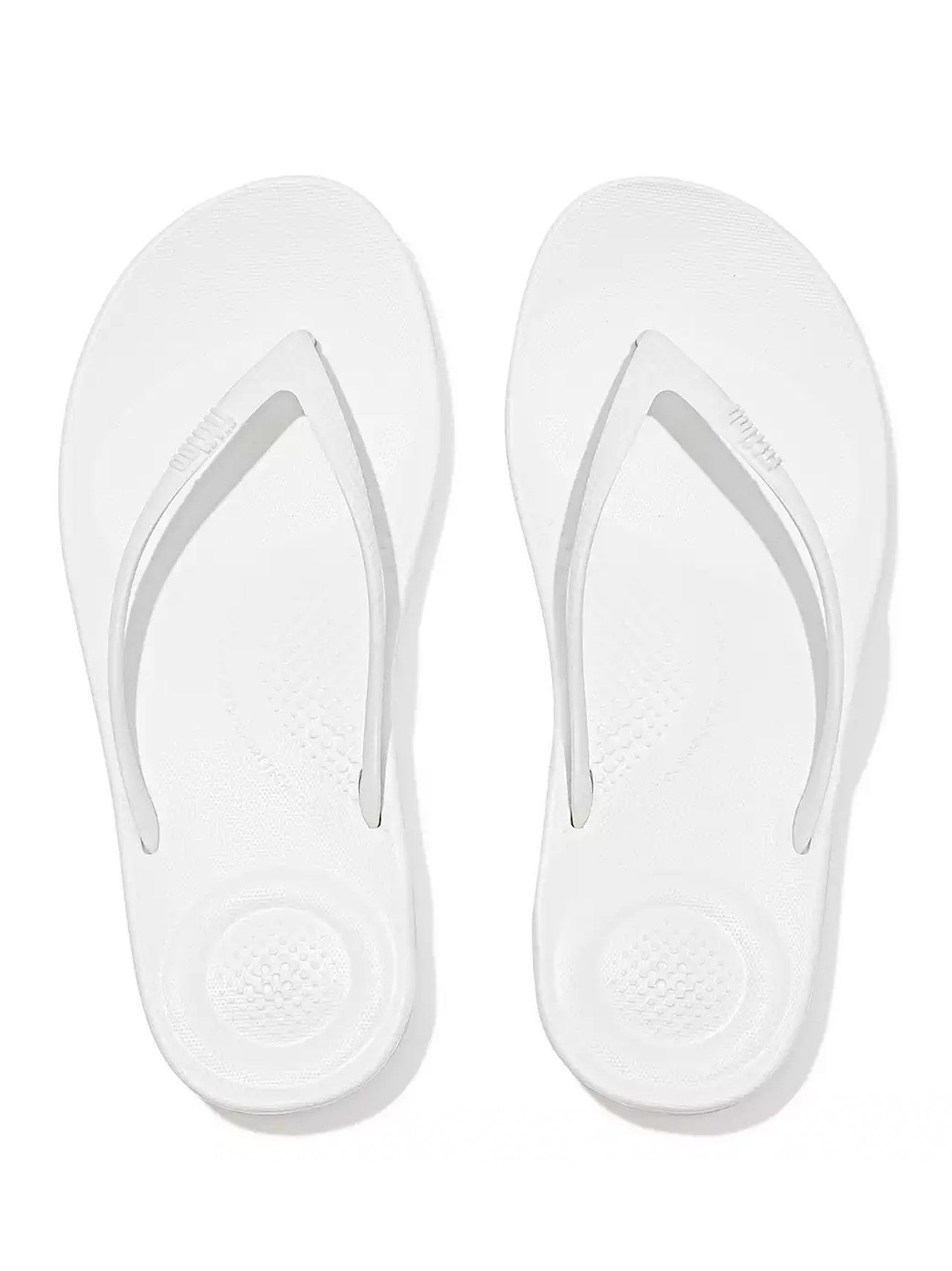 FitFlop Womens Urban White Iqushion Ergonomic Flip Flop | Designerwear